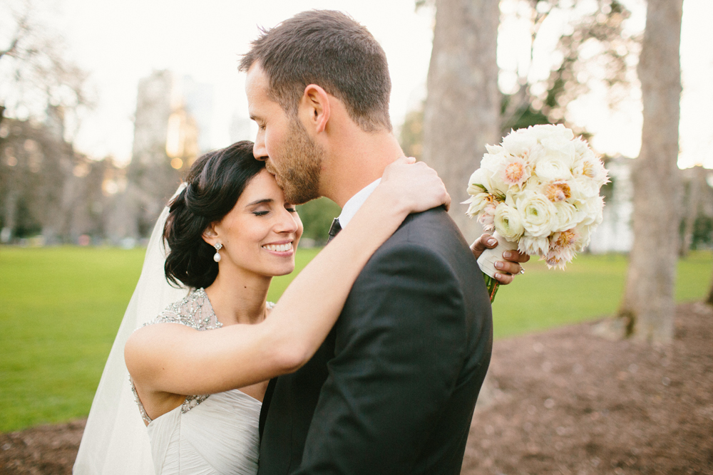 Hayley & Kollen | Vintage gold-glam Jewish wedding at 333 Collins St ...