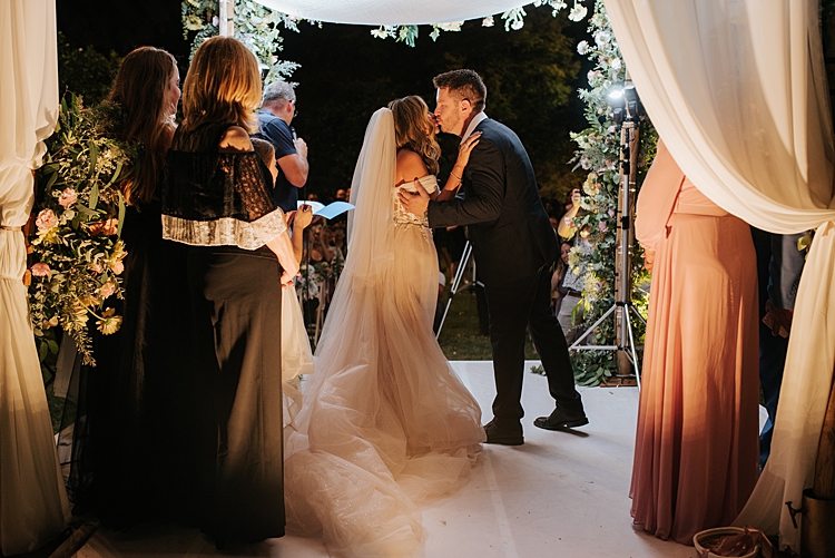 A Galia Lahav Bride for a Romantic Jewish Wedding Full of Natural ...