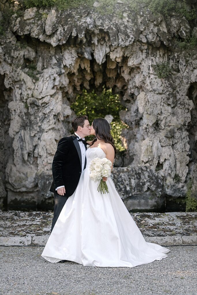 A Suzanne Neville Bride for a Timelessly Classic Jewish Wedding in ...